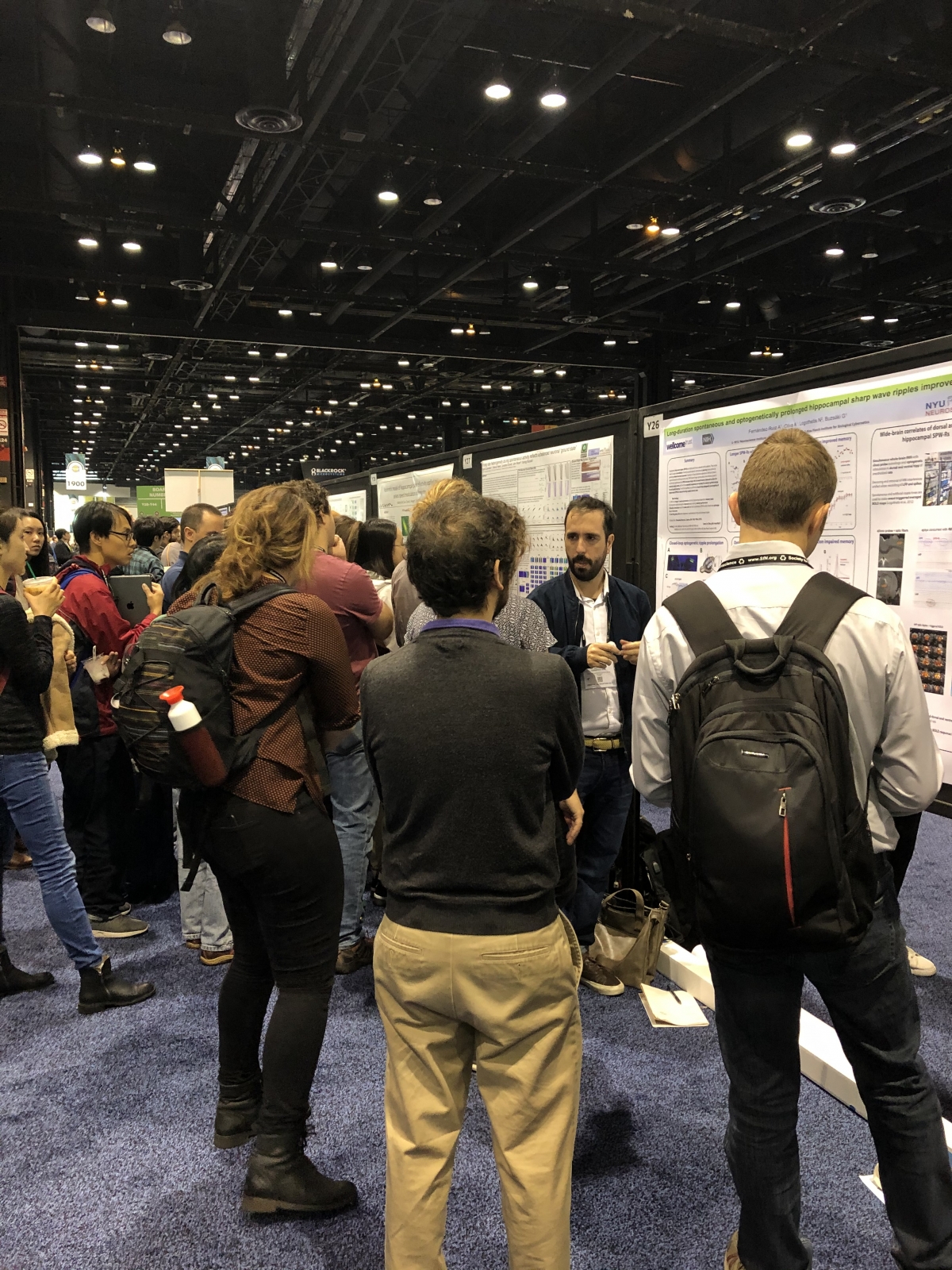 Popular poster session at SfN in Chicago – Buzsaki Lab